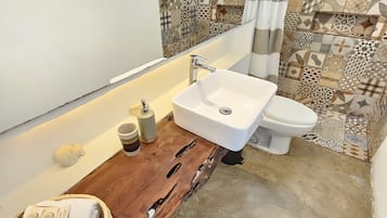 Quarto Premium | 1 quarto, cofre no quarto, Wi-fi grátis, roupa de cama fornecida
