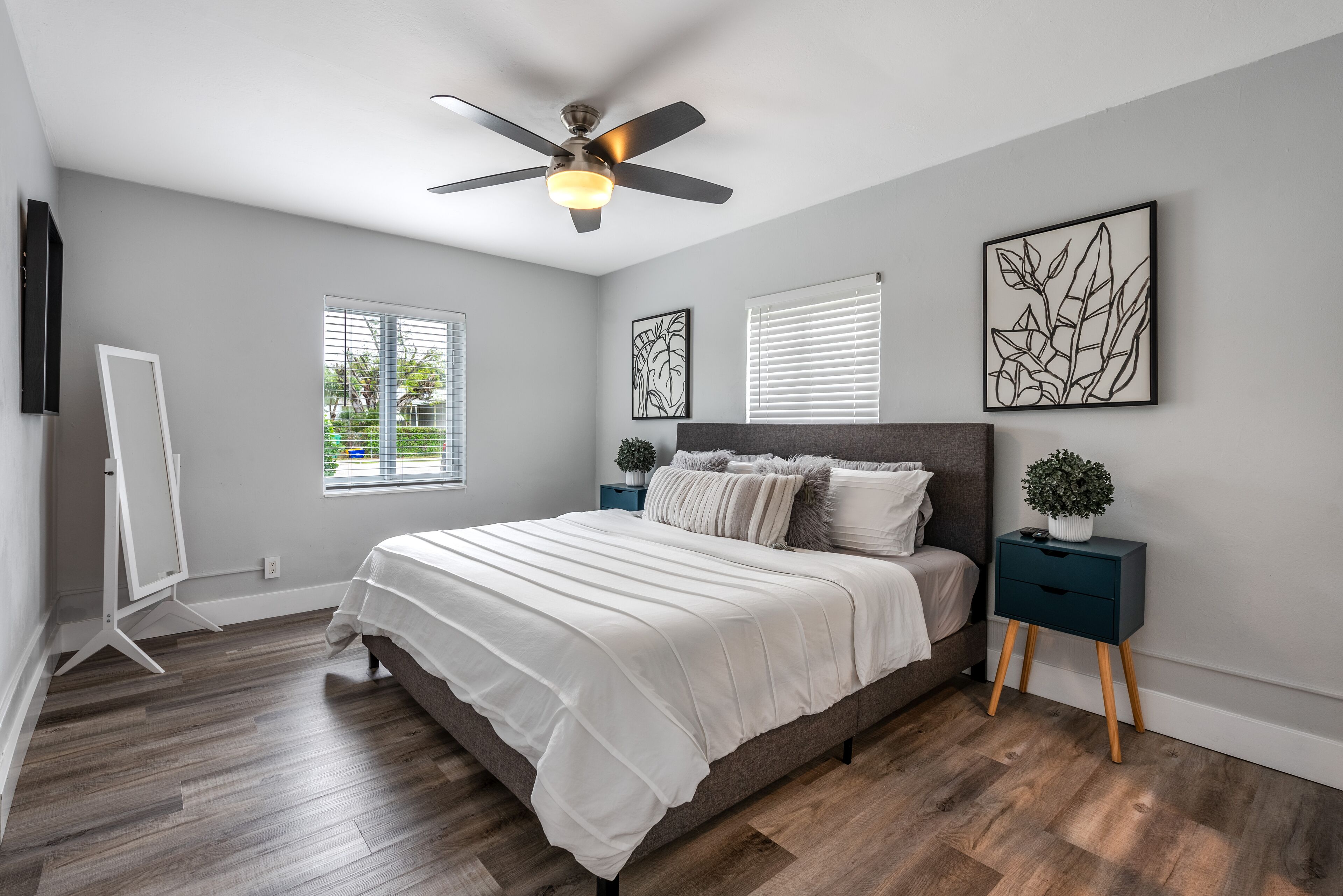 Cozy Corner Cottage 2br 1ba Huge Fenced In Yard - Delray Beach, FL