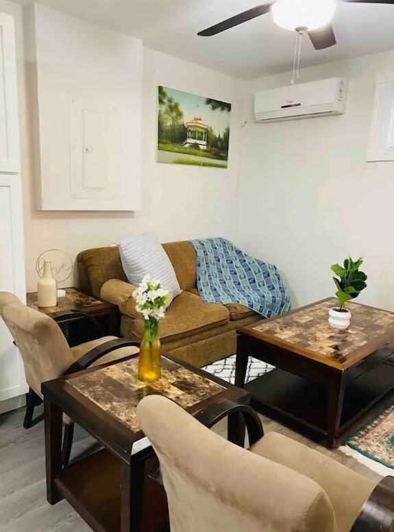 Abigaels Apt Suite 1 Br 2 Bed In Central Bridgewater\n\n - Nouvelle-Écosse