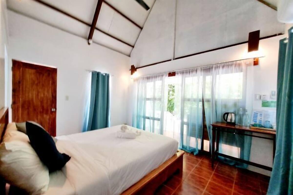 1 quarto, minibar, cofre no quarto, ferro/tábua de engomar