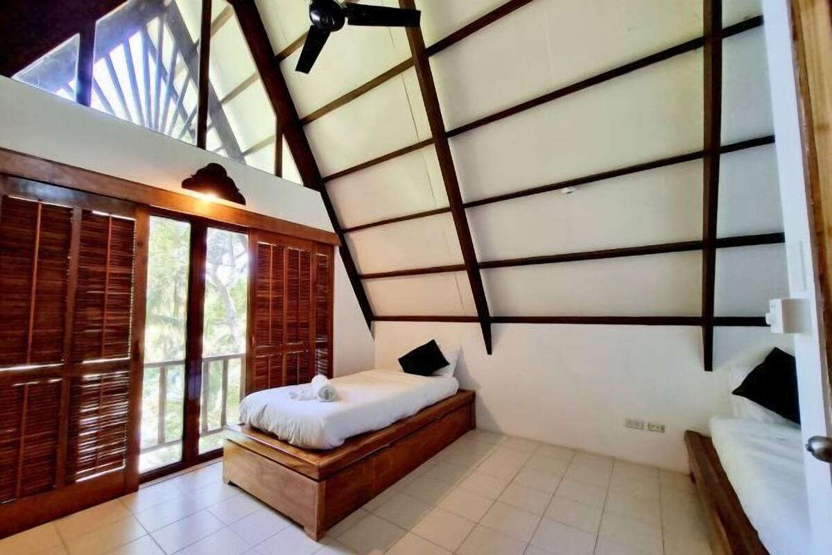 1 quarto, minibar, cofre no quarto, ferro/tábua de engomar