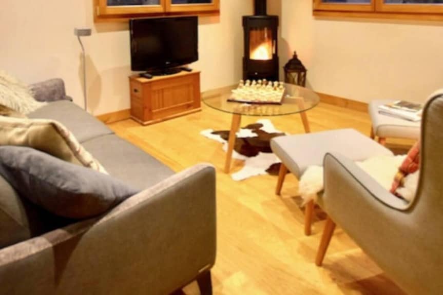 8-person Chalet With Hot Tub In Portes Du Soleil - Abondance