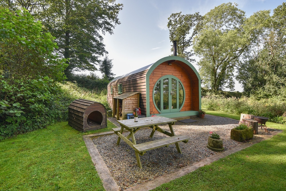 Pendragon Pod - Axminster