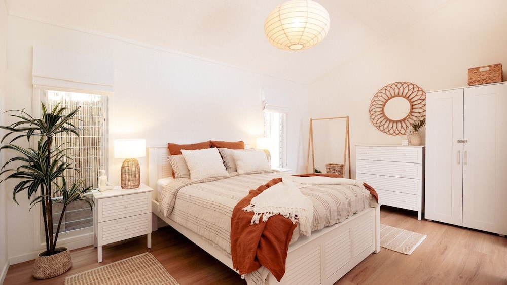 Seaside Escape - The ultimate beachside retreat nestled on the shores ...