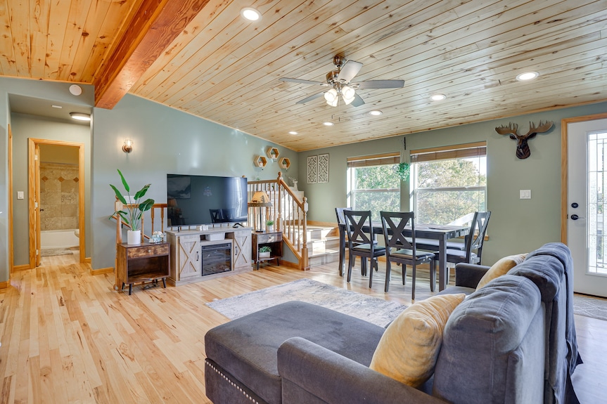 2023010592 Fairplay Home W/ Hot Tub & Fireplace! - Fairplay, CO