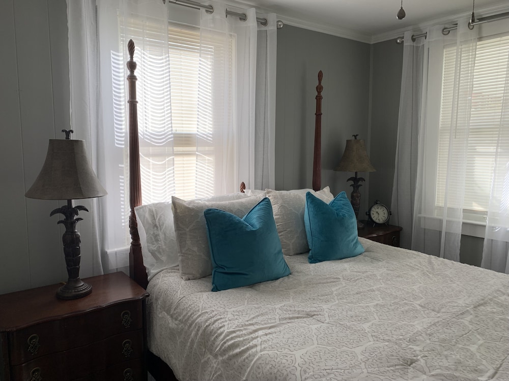 Capital City Cottage - Frankfort, KY