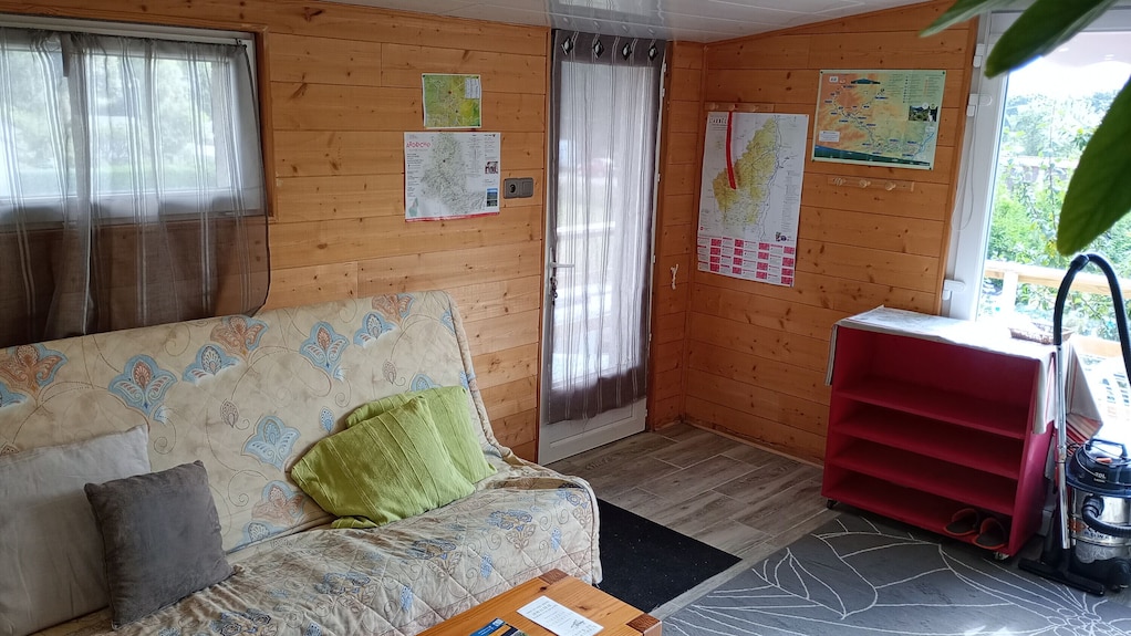 Appartement "La Salamandre" Avec Jardin Partagé, Balcon Et Wi-fi - Le Cheylard