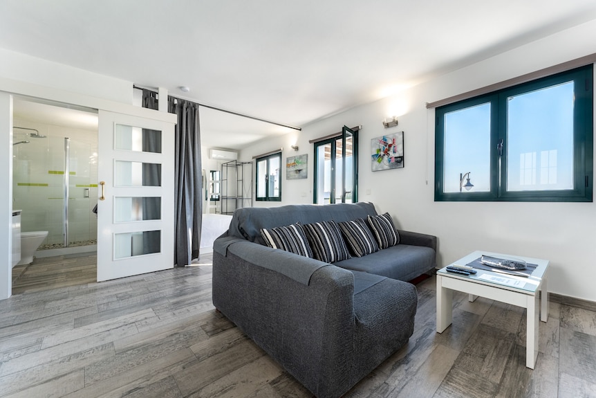 Holiday Apartment "Las Vistas" With Sea View, Private Terrace & Wi-fi - ミハス