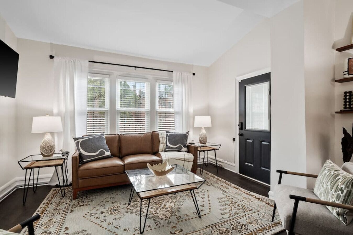 Luxury Living: Grand 7br/5ba Near Everything - St. Louis, MO
