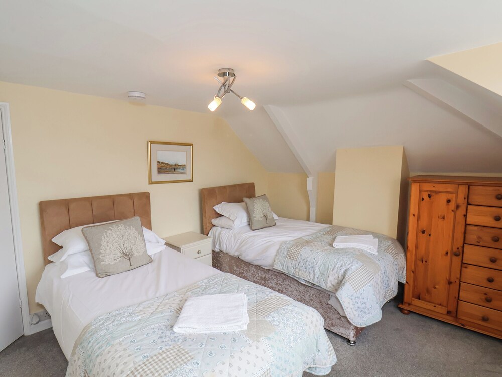 RIVER FORGE, family friendly, country holiday cottage in Whitby ...