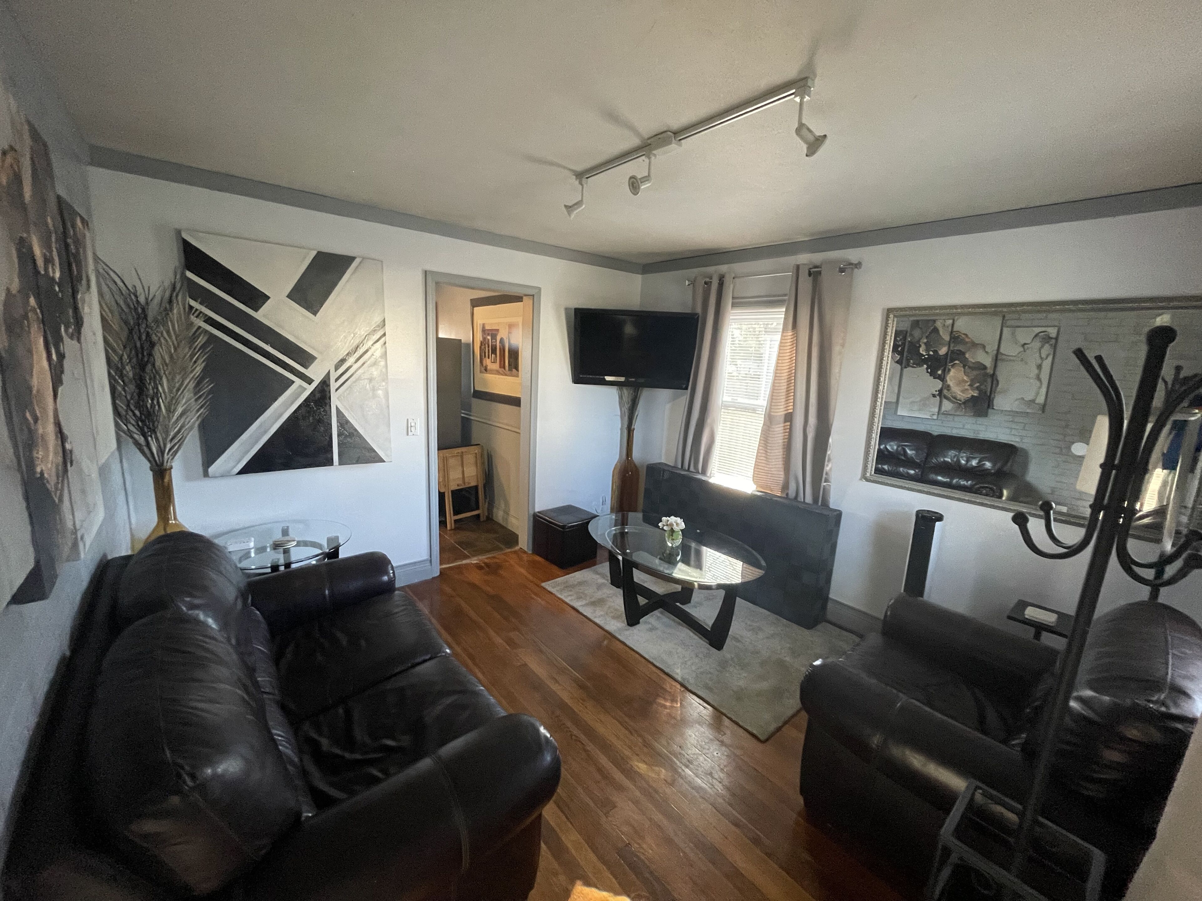 New!quaint & Convenient Hideaway: Great Location - Connecticut