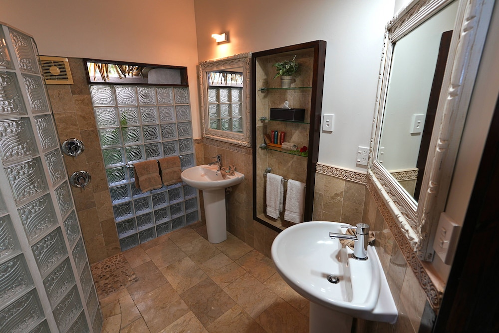 Reflections On Rarotonga - Rarotonga