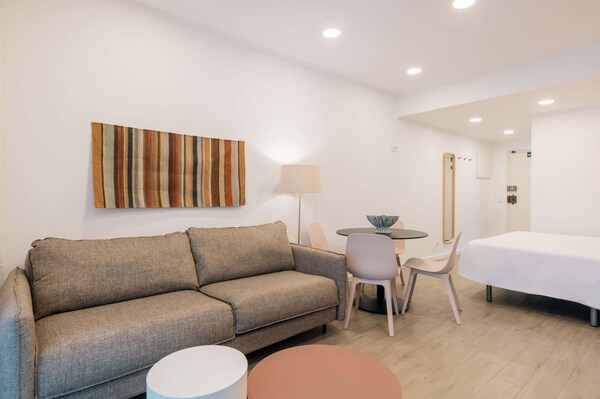 Equador Studios By Olala Homes - Cascaes