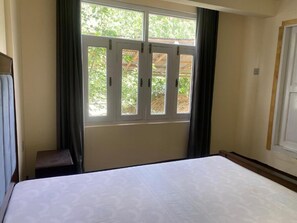 Quarto Duplo Deluxe | Quartos insonorizados, ferro/tábua de engomar, Wi-fi grátis
