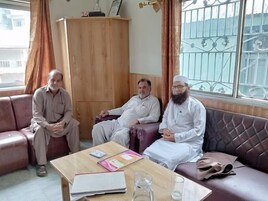 Área de estar no saguão