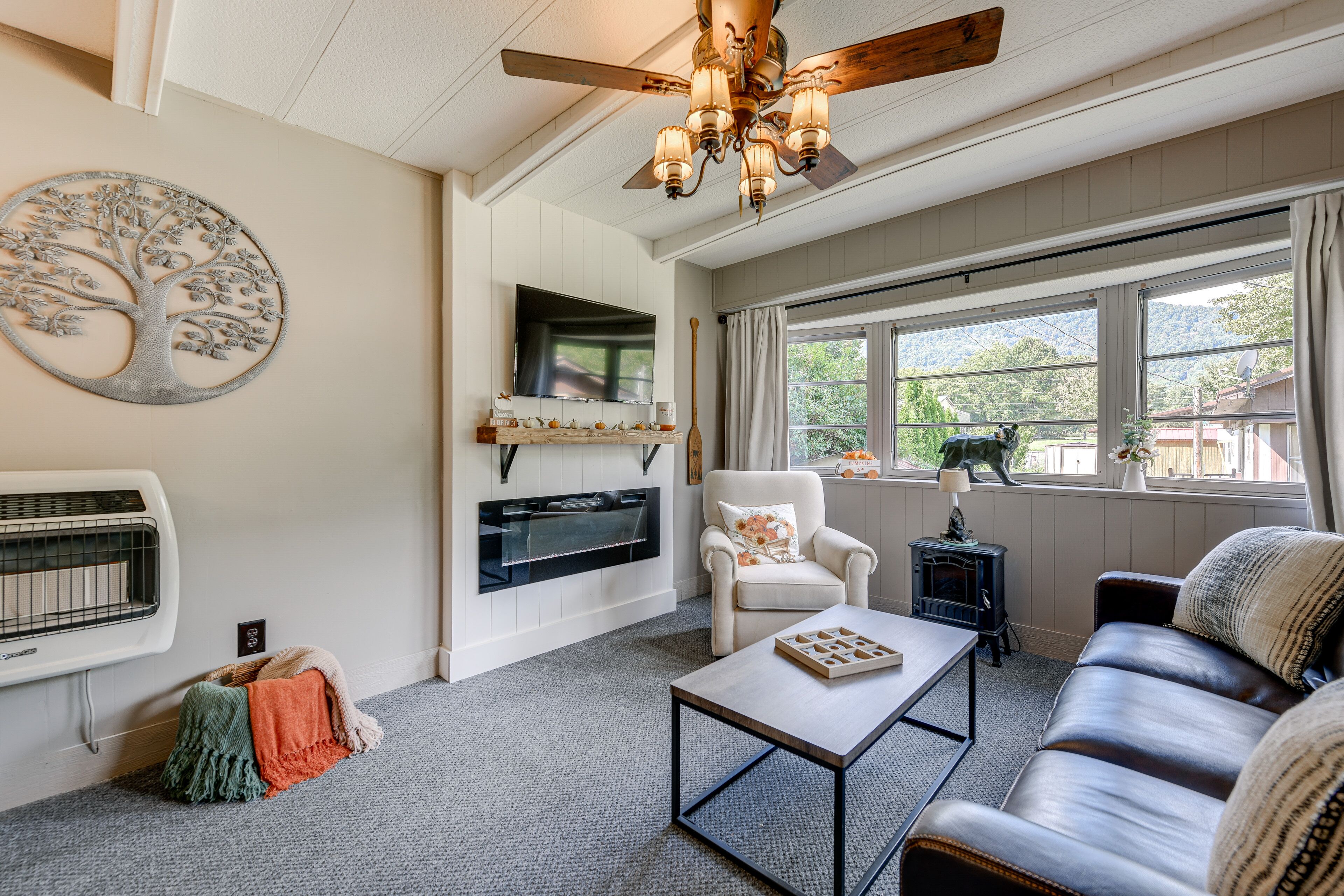 5 Mi To Cataloochee Ski Area! Family Home W/ Views - Sylva, NC