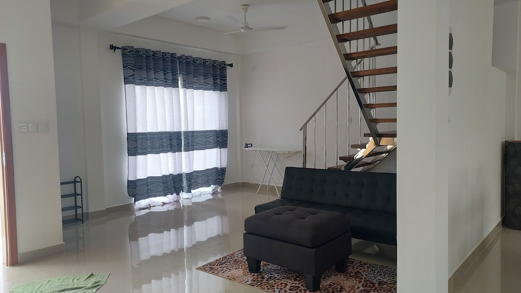 White Sand Beach/ Beautiful Mangroves, Nice And Relex, Holiday Home. - Maldives