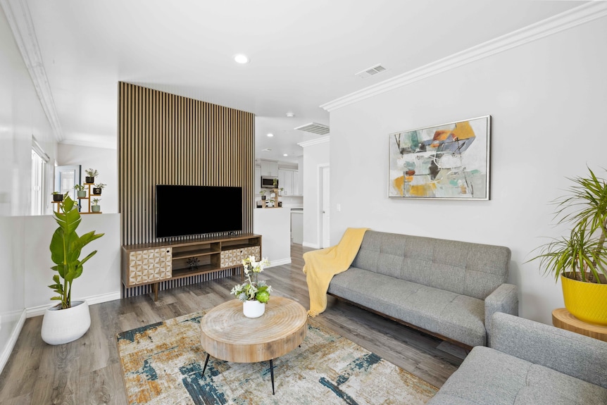 Stylist Home In Convenient Location New Listing Special Book Now! - Pasadena, CA