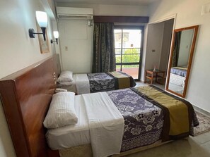 Quarto Clássico, 2 quartos, não fumadores, vista para o rio | 1 quarto, lençóis de algodão egípcio, roupa de alta qualidade 
