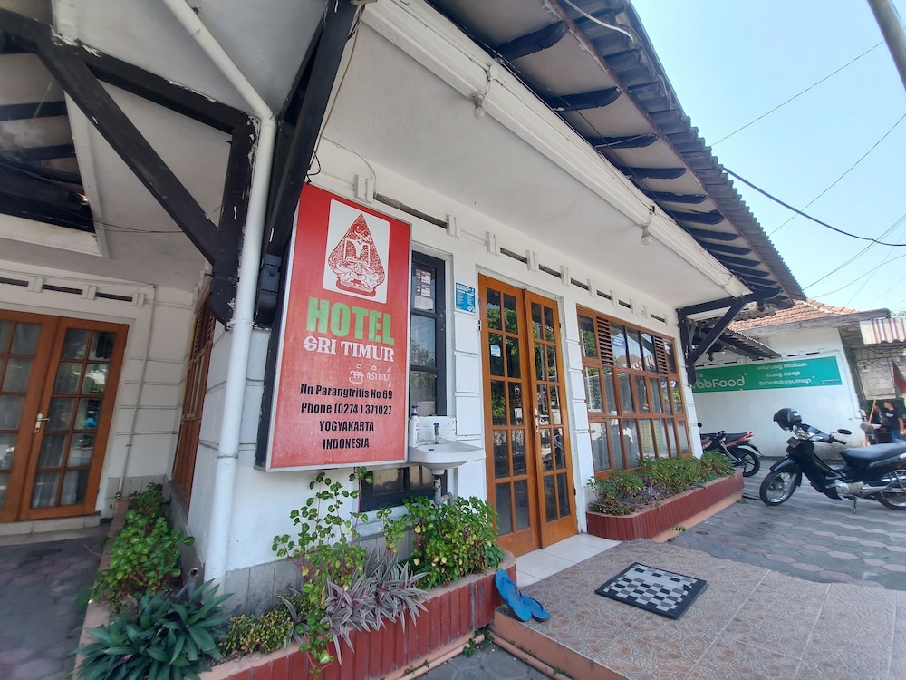 Hotel Sri Timur - Yogyakarta