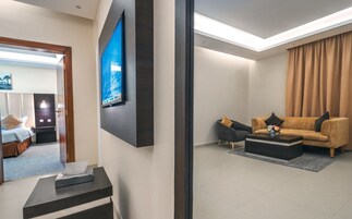 TV de tela plana 42 cm com canais via satélite