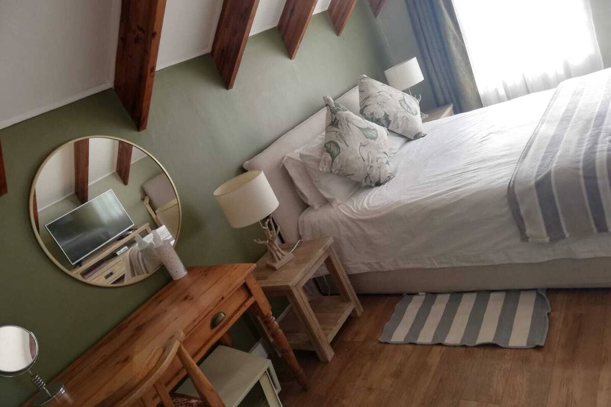 Loft Básico | 1 quarto, cofre no quarto, com decoração personalizada