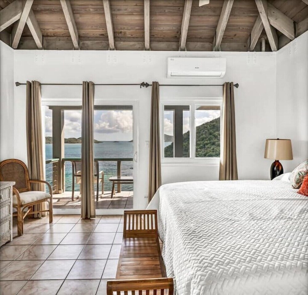 5 Bedroom Hillside Oceanview Villa - POOL *New to VRBO* - Spanish Town ...
