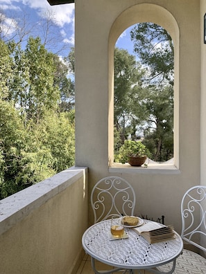 Quarto Duplo Deluxe | Cofre no quarto, Wi-fi grátis