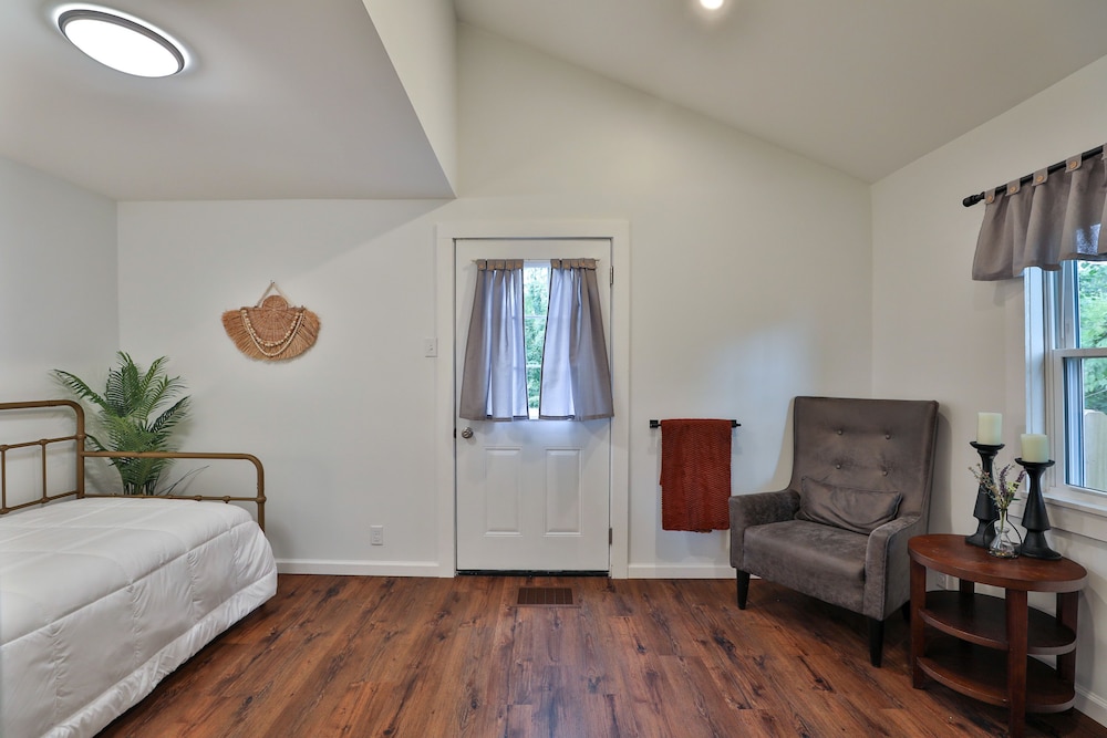 Modern Classic Countryside Home - New Albany, OH