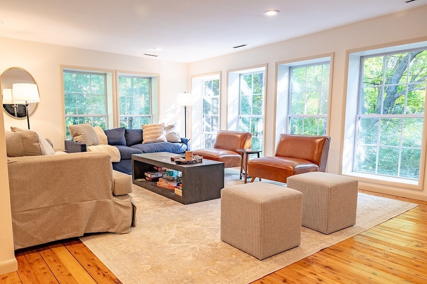 Maple Ridge Modern Rustic Retreat \Nwhere Modern Comfort Meets Rustic Charm - Kingston, NY