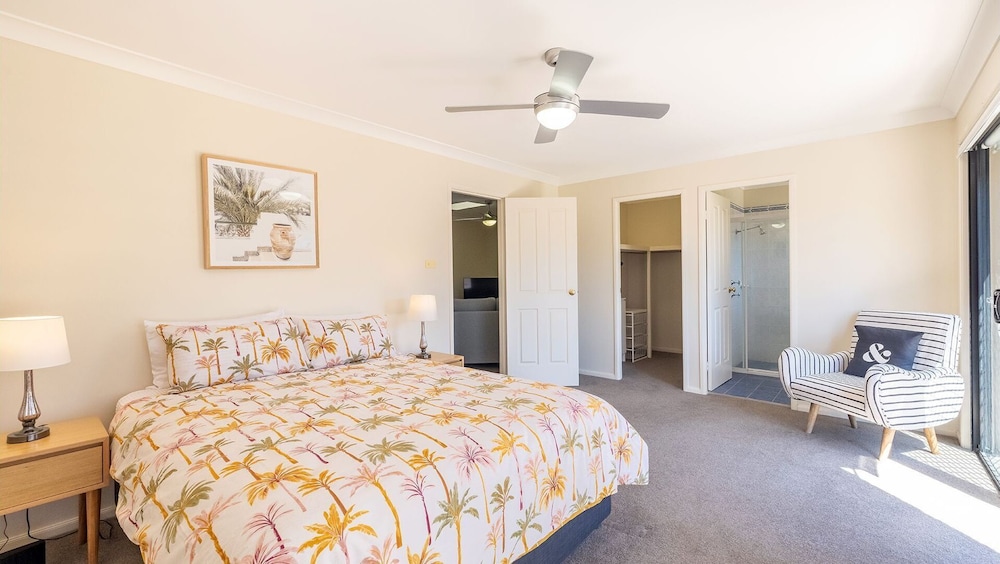 4-49 Bonito St - Small Dog Friendly, Air Con & Wi-fi - Port Stephens
