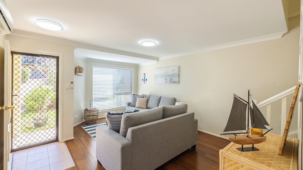 Small Dog Friendly 4-49 Bonito St - Air Con & Wi-fi - Nelson Bay