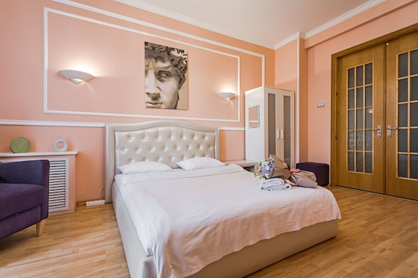 Modern Apartments In Modern District - Minsk