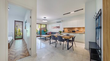 Apartamento (3) | Área de estar | TV de tela plana