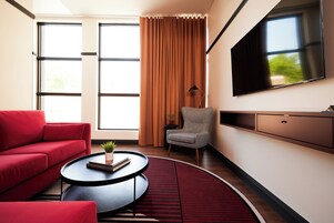 Quarto executivo, 1 cama King, para não fumantes | 1 quarto, roupas de cama premium, camas com colchões pillow-top