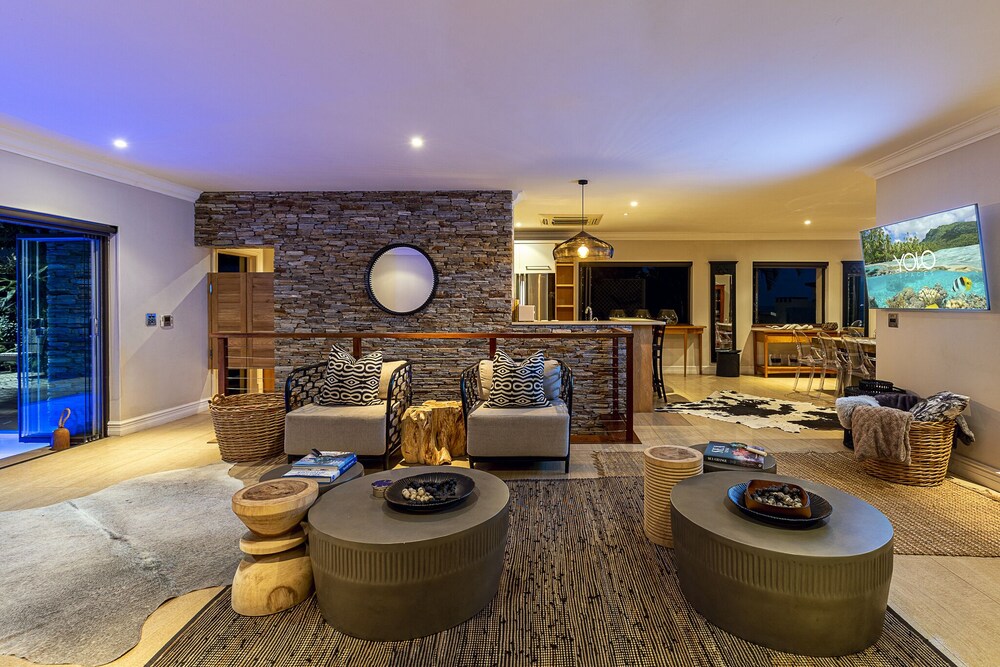Dolphin Coast YOLO Spaces - Ballito Beach House Villa - Umhlali Beach ...