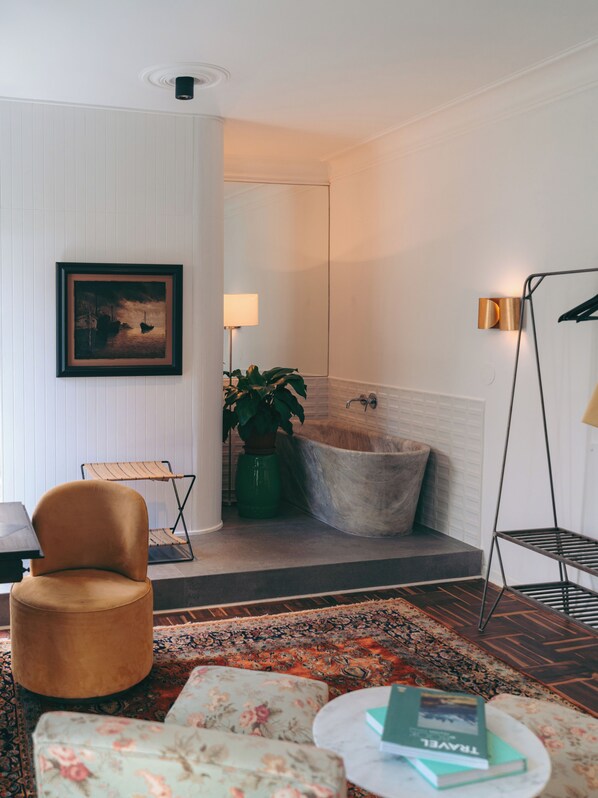 GRANDE | Edredões de penas, camas de colchão pillowtop, minibar grátis 