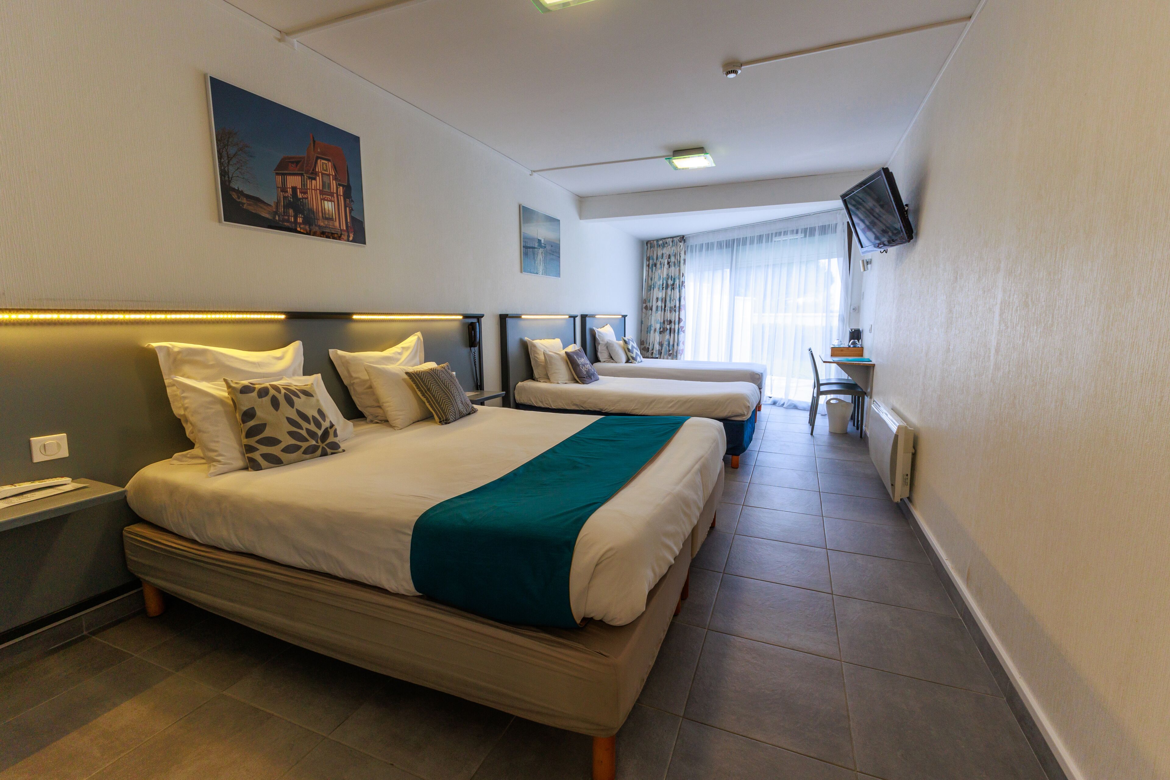 Logis Hôtel Le Rochelois, La Rochelle: Reviews & Hotel Deals | Book at ...