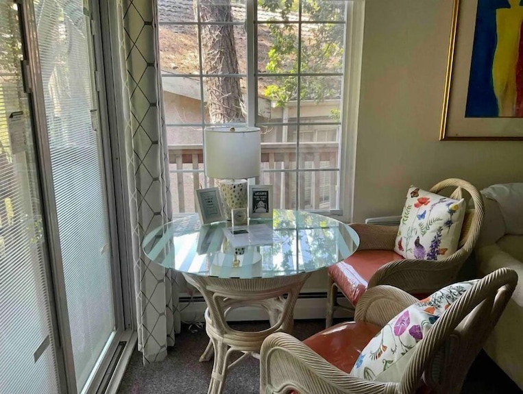 Treetop Refuge In Oakland Hills\n - San Francisco Bay Area, CA