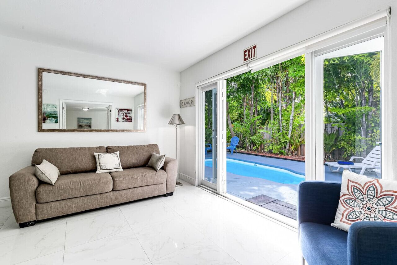 5bd House - Pool+bbq+king Beds | 3 Min To Beach - Hollywood, FL