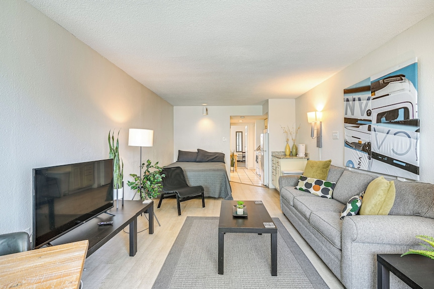 Modern Caravelle Resort Condo: Near Golf Courses! - Myrtle Beach, SC