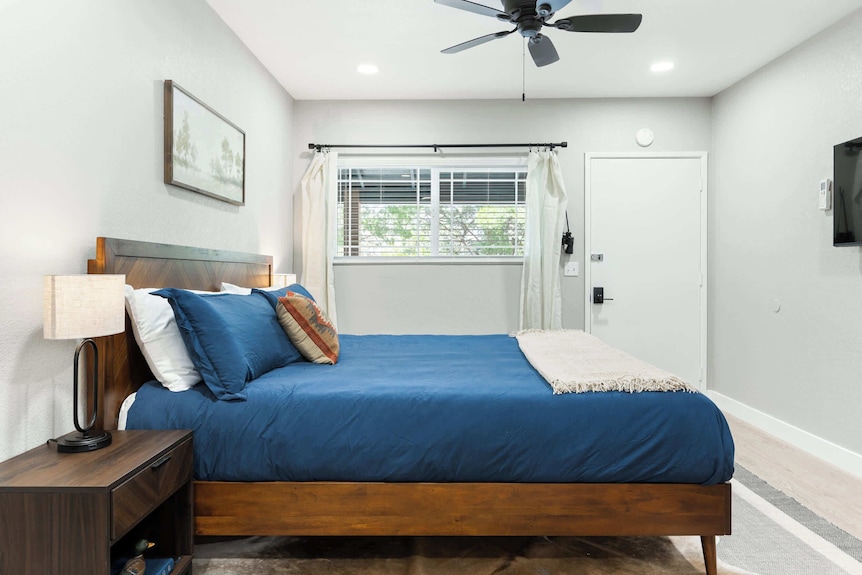 Heather Rm4 Sequoia Motel Ac, Wifi, Pool - California