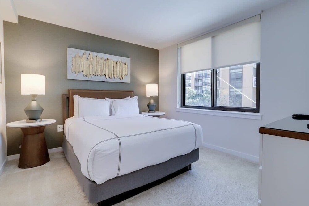 Sojourn | VA Square | 2 BR NEW - Arlington | Vrbo