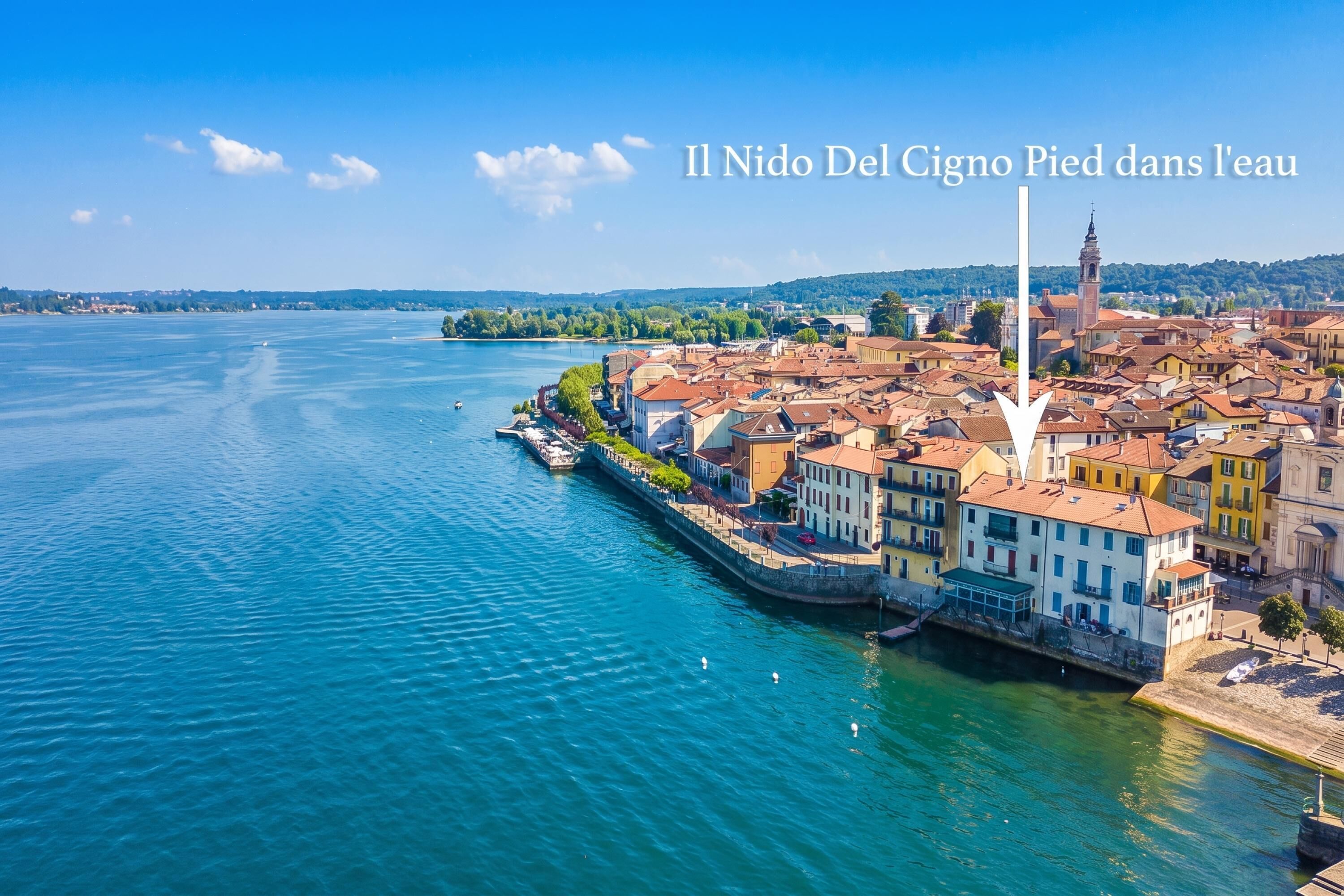 Apartamento lua de mel, 1 quarto, micro-ondas, ao lado do lago (Il Nido Del Cigno Pied dans l'eau) | Vista aérea