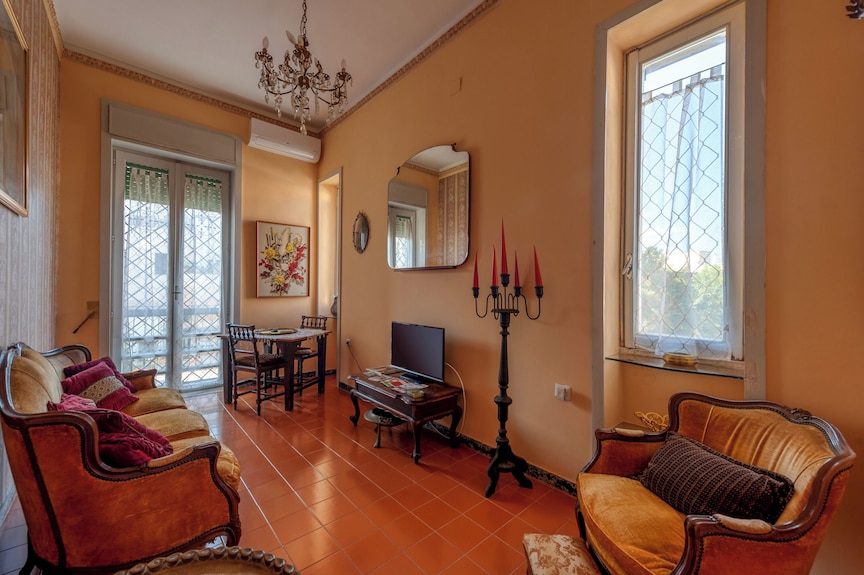 Appartement 'Dimora Anni 50' Met Privé Terras, Wi-fi En Airconditioning - Lecce