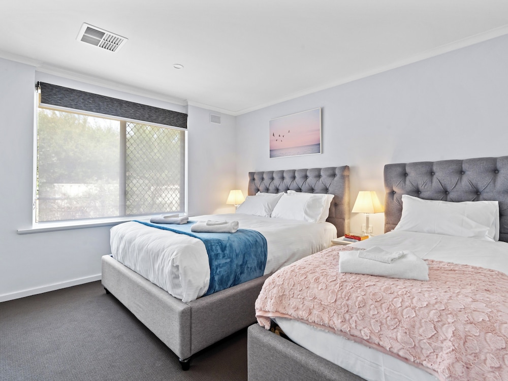 Feel Happy & At Home Here! Freshly Renovated, Cosy Home Unit In Hectorville, Sa. Linen Hire Included - Tea Tree Gully