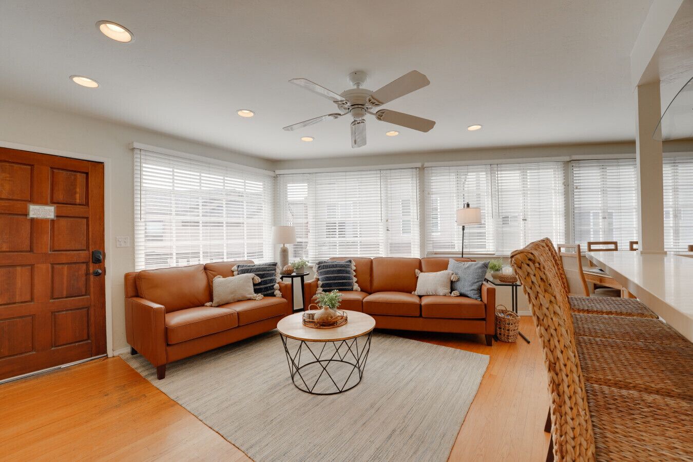 Steps To Ocean And Boardwalk, Parking, Outdoor Dining! - San Diego, CA