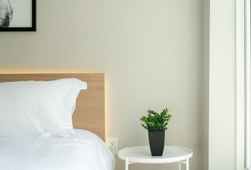 Downtown Columbus Apartment - Columbus, OH