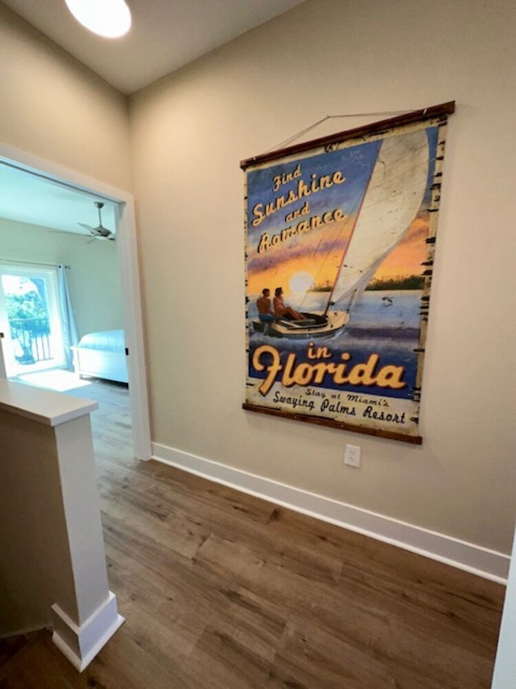 Brand New Riverfront Luxurious Townhome With Interior Designer Finishes. - Melbourne, FL