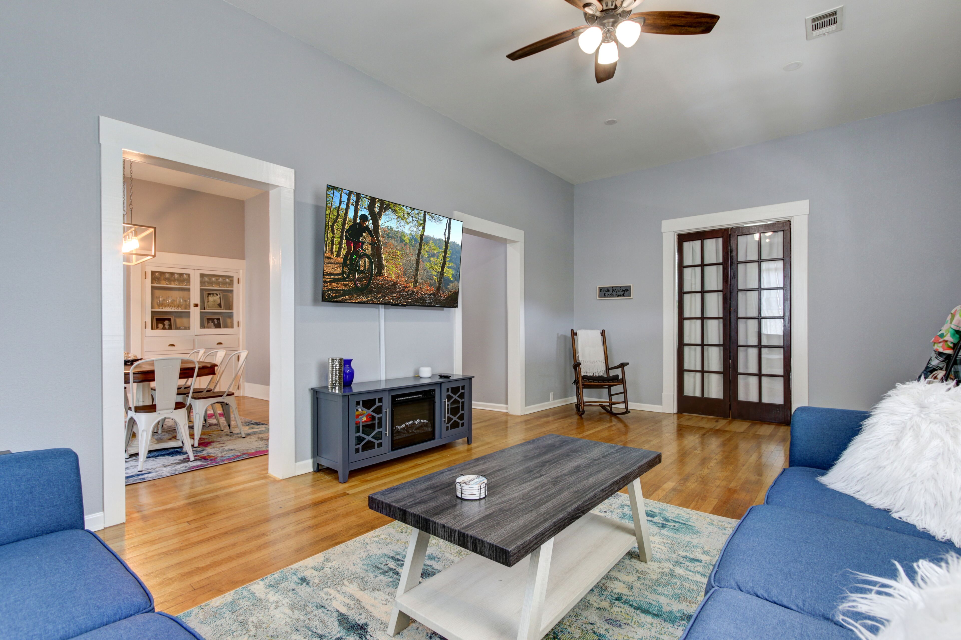 Oak Street Manor, Charming Home Near Bathhouse Row! - Hot Springs, AR